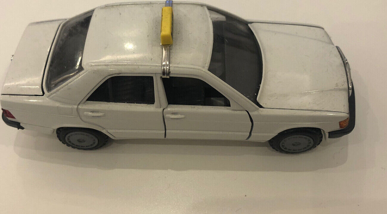 1082 Mercedes Benz Cursor Modell Cursor-Modell Taxi M 1:35 | MA-Shops