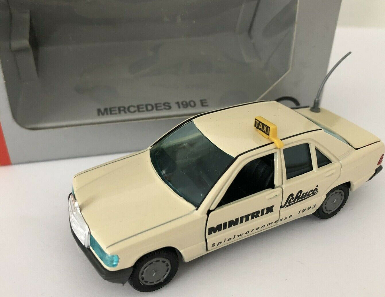 Gama Mini Automodell Mercedes-Benz 190-190E beige 81117000 M 1:43 in ...