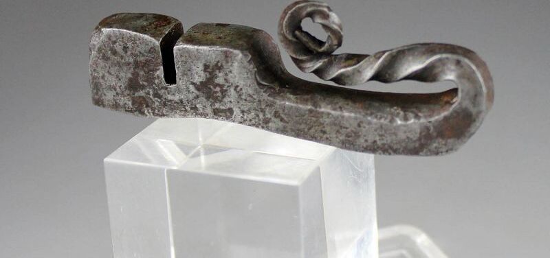 Medieval & later artifacts Austrian Gothic Iron dagger & sword ...