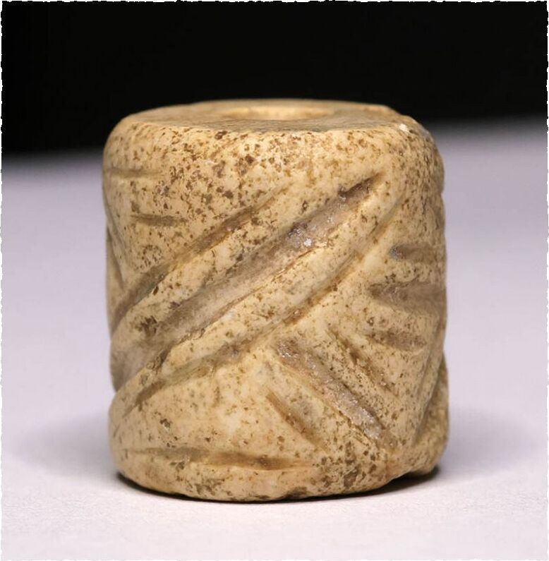 Ancient art Mesopotamian white stone Cylinder seal, Jemdet Nasr, 3300 ...